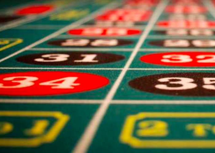 A Roulette Guide Including Betting Strategies | TheCasinoHeat.ca